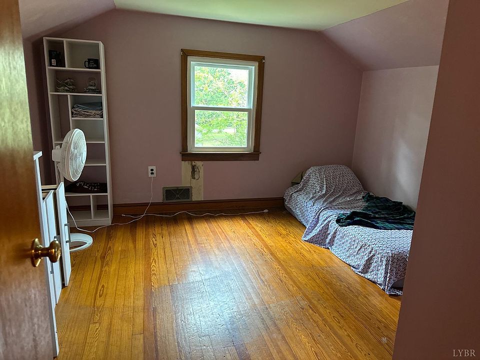 101 Poor House Ln, Drakes Branch, VA 23937 | MLS #348263 | Zillow