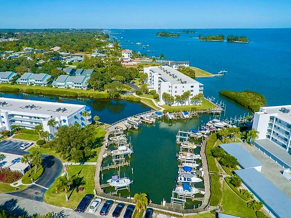 6206 S River Run Drive, Sebastian, FL 32958 | MLS #R11157447 | Zillow