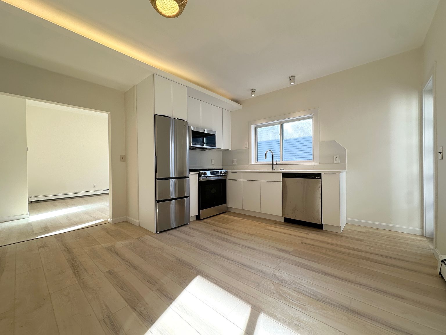 144 Spring St #2R, Cambridge, MA 02141 | Zillow