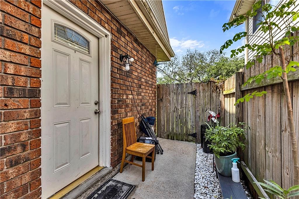 4617 Yale St APT C, Metairie, LA 70006 | MLS #2447648 | Zillow