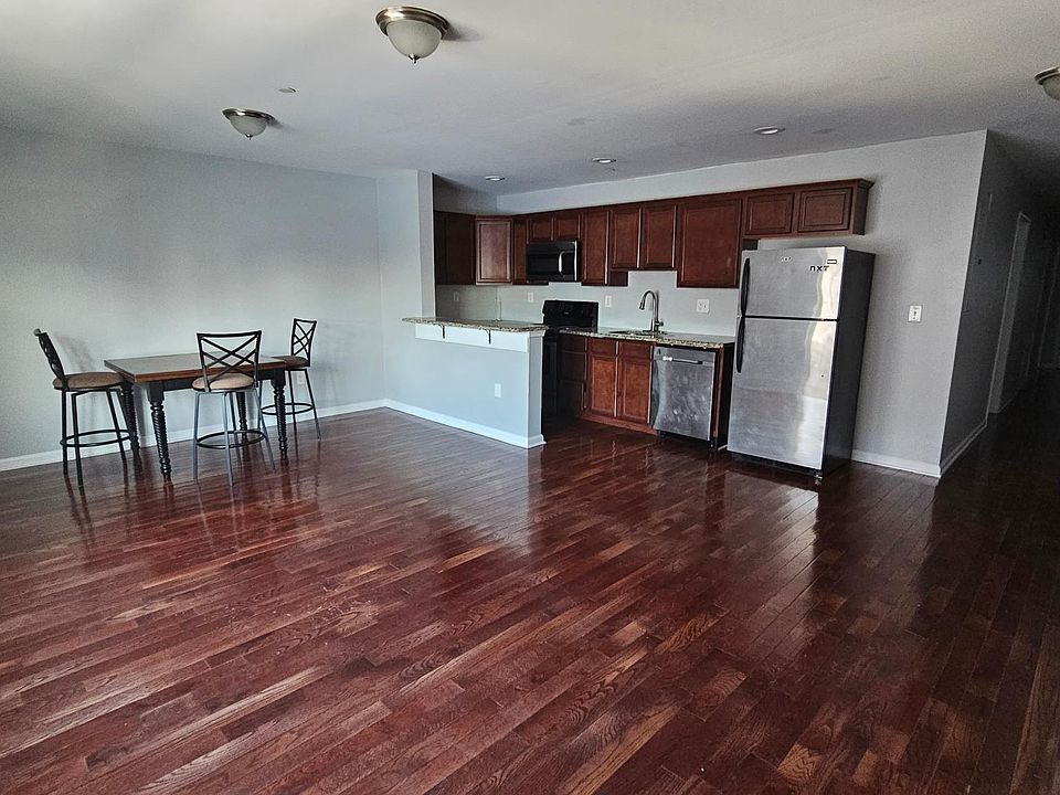 391 Martin St FLOOR 2, Philadelphia, PA 19128 | Zillow