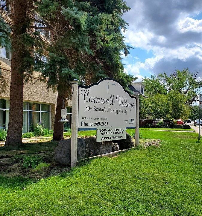 2141 Cornwall St, Regina, SK S4P 3R1 | Zillow