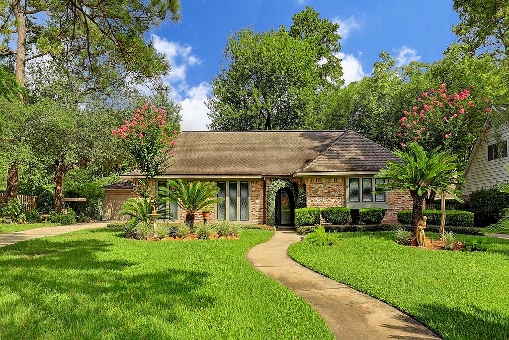 618 Enchanted River Dr, Spring, TX 77388 | Zillow