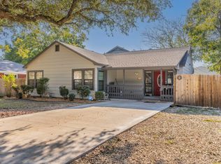 905 Country Club Rd, Cleburne, TX 76033 | MLS #20659177 | Zillow