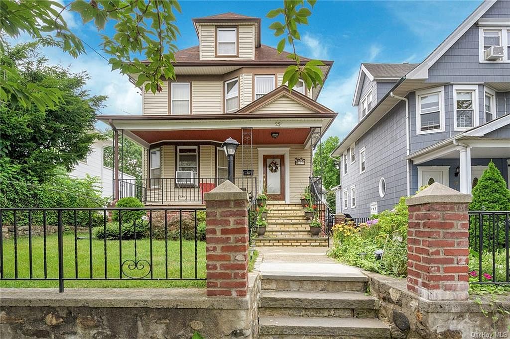 29 Brookside Pl, New Rochelle, NY 10801 | Zillow