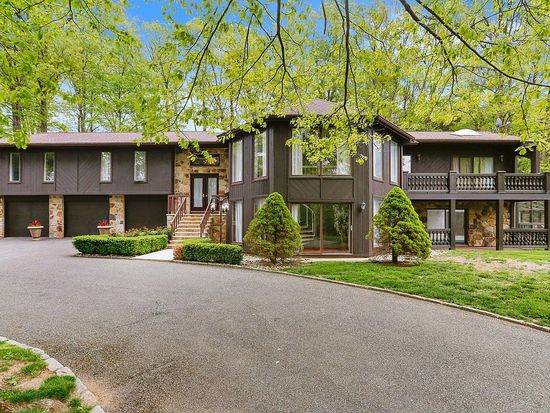 129 Huntingtown Rd, Newtown, CT 06470 | Zillow