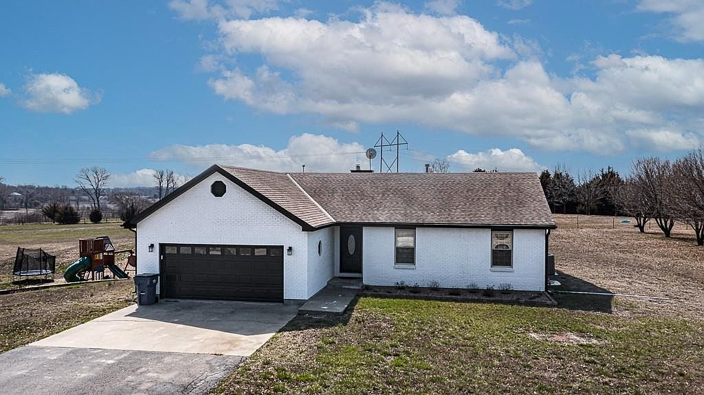 18561 Northwind Rd, Lawrence, KS 66044 | Zillow