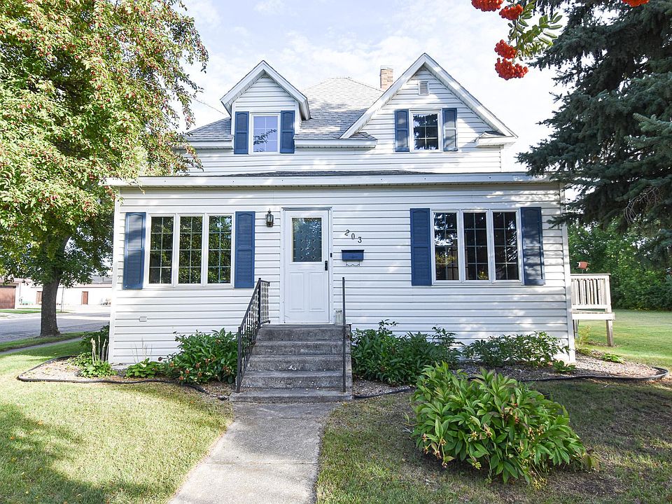203 E Fletcher Ave, Warren, MN 56762 | MLS #6595215 | Zillow