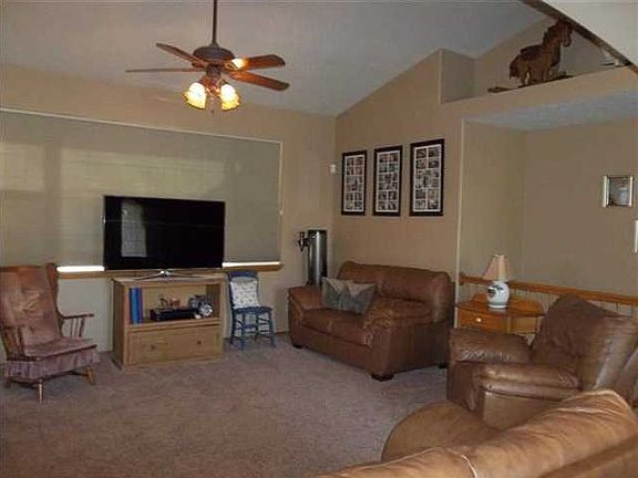 6949 SW Santa Fe Lake Rd, Augusta, KS 67010 | Zillow