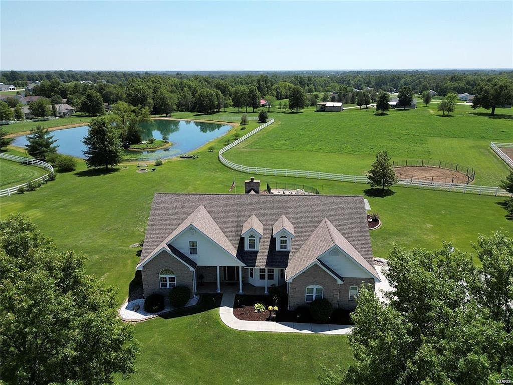 2190 Highway 47 W, Troy, MO 63379 | MLS #24012000 | Zillow