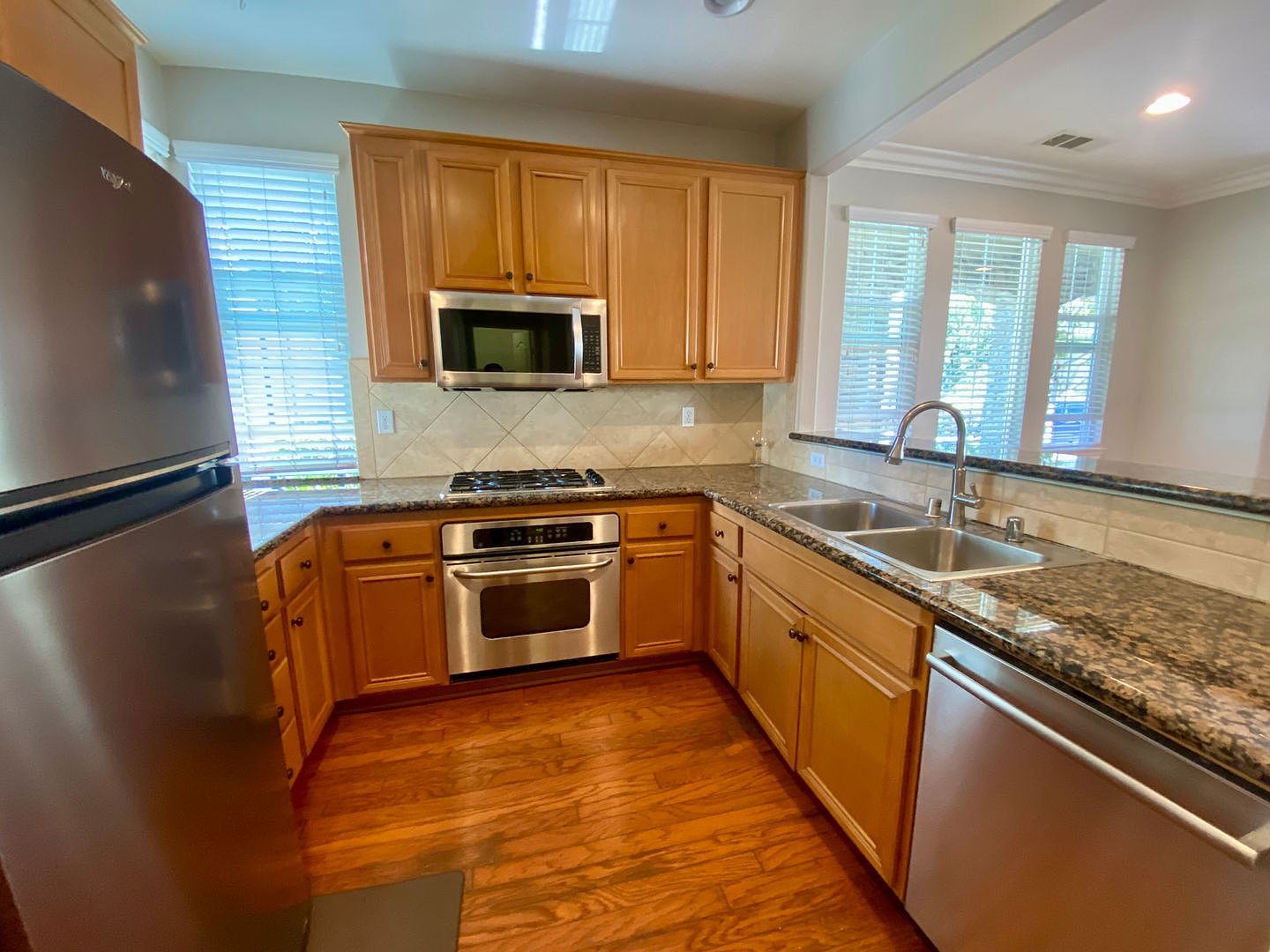 16907 New Rochelle Way UNIT 85, San Diego, CA 92127 | Zillow