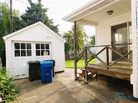 165 Hall St, Tiffin, OH 44883 | Zillow