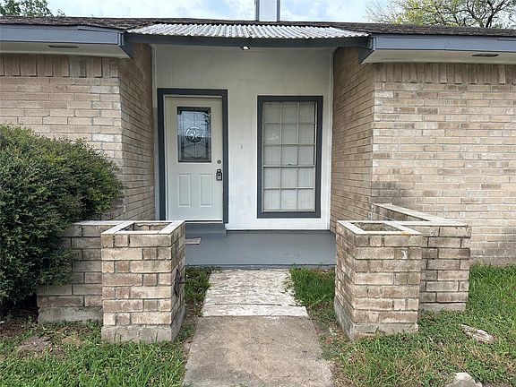 9219 Benchley Dr, Houston, TX 77099 | MLS #75601576 | Zillow
