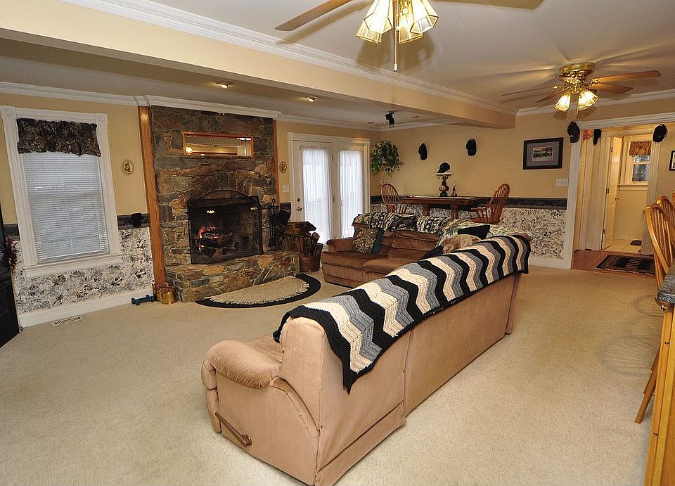 12320 Braddock Rd, Fairfax, VA 22030 | Zillow