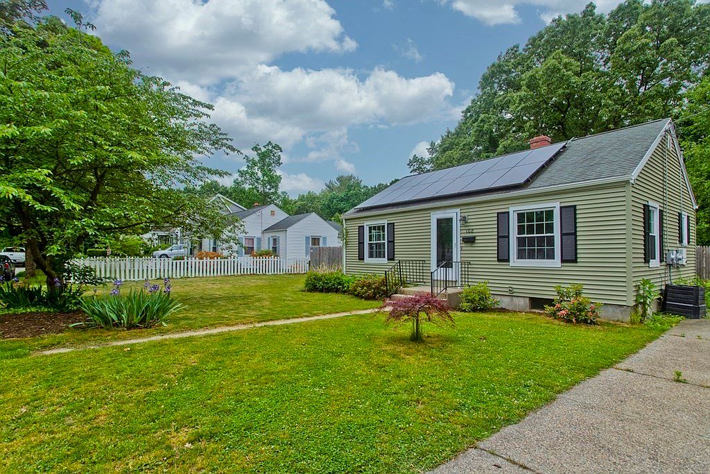 108 Webber St, Springfield, MA 01108 | Zillow