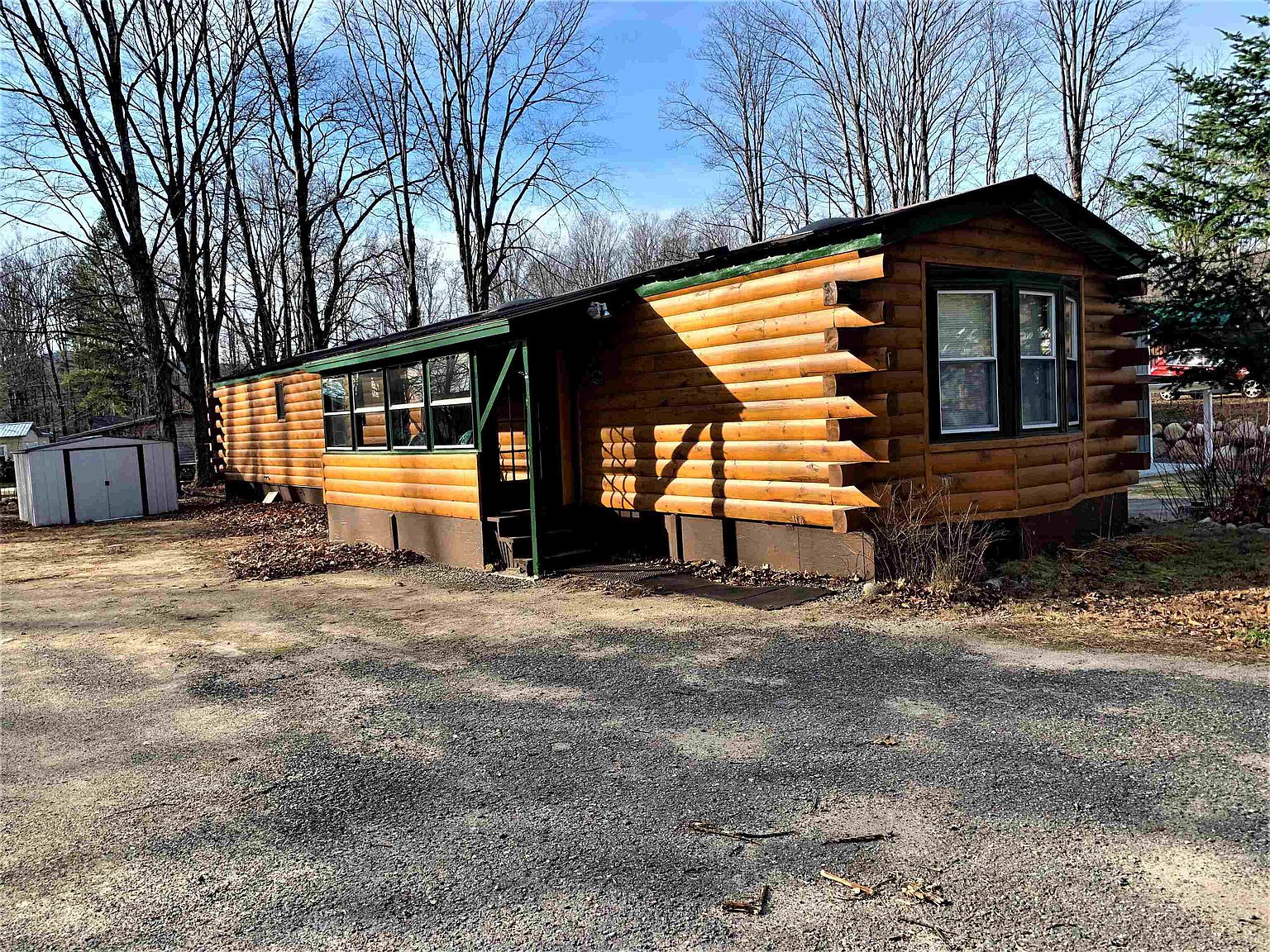 19 Franklin Street, Lincoln, NH 03251 | Zillow