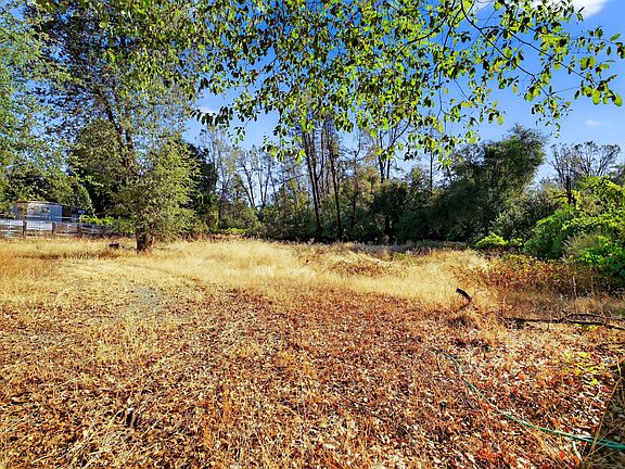 3130 Lakey Ln, Redding, CA 96003 | Zillow