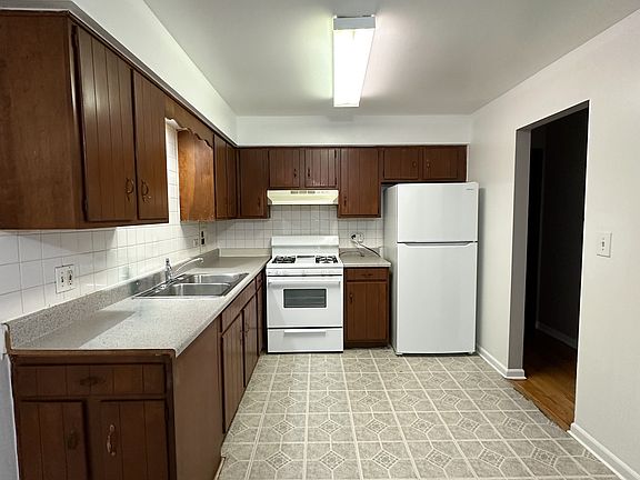 430 W Stevens Dr #105, Addison, IL 60101 | Zillow