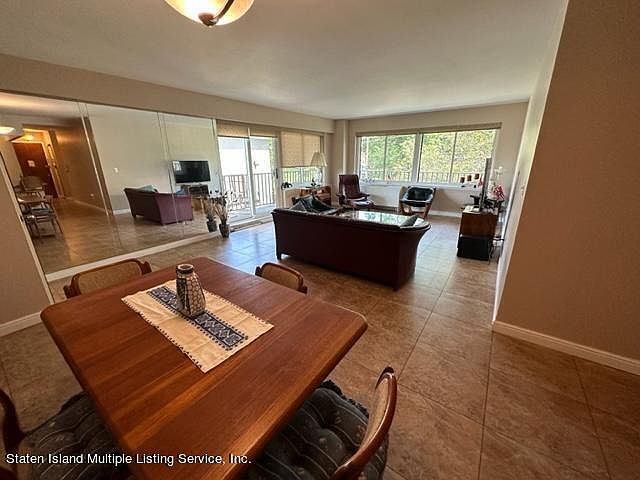 31 Hylan Blvd Staten Island NY | Zillow