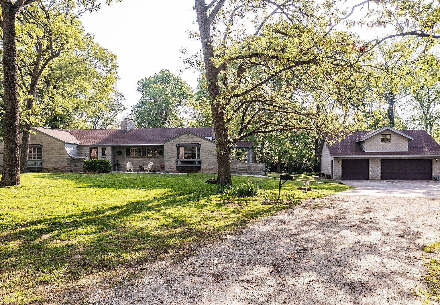 2720 E Battlefield Road, Springfield, MO 65804 | Zillow