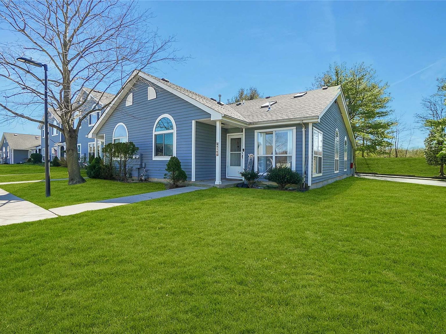 816 Birchwood Park Drive UNIT 816, Middle Island, NY 11953 | MLS ...