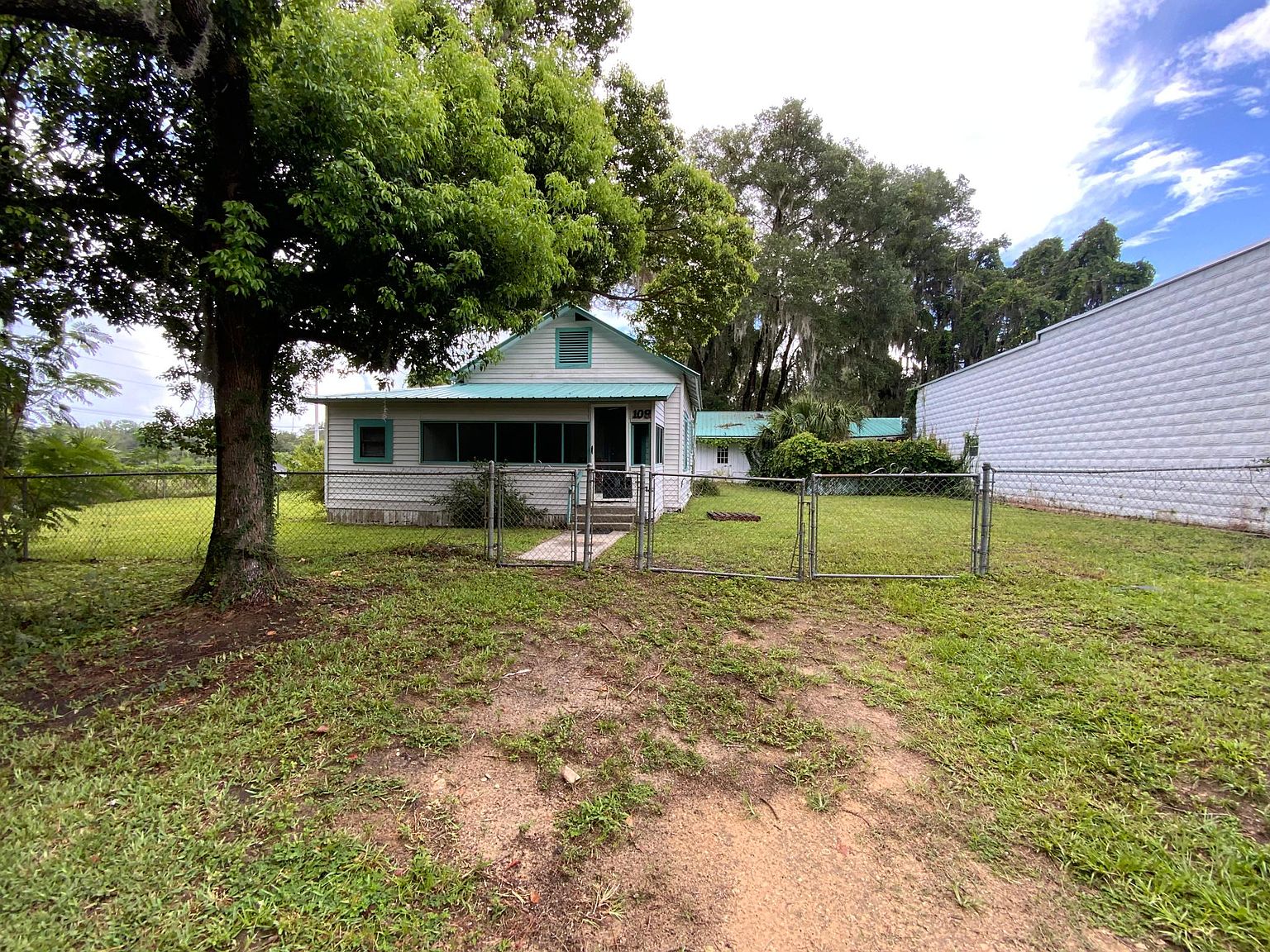 108 Commonwealth Ave, Interlachen, FL 32148 | Zillow