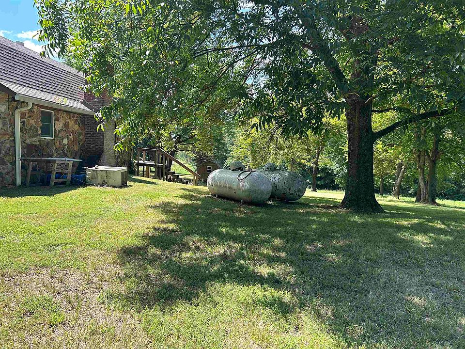 2649 Mill St, Waverly, KY 42462 | Zillow