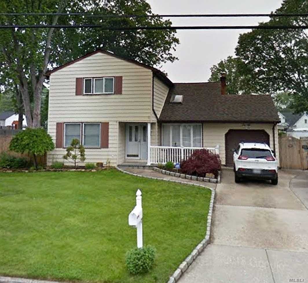 15 Mallard Ave, Selden, NY 11784 | Zillow