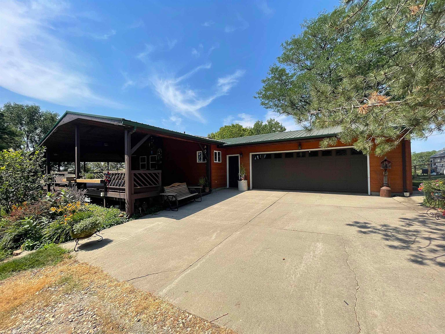 212 Forest St, Dante, SD 57329 | Zillow