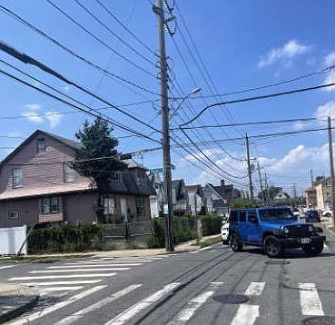 2215 Nameoke Ave, Far Rockaway, NY 11691 | Zillow