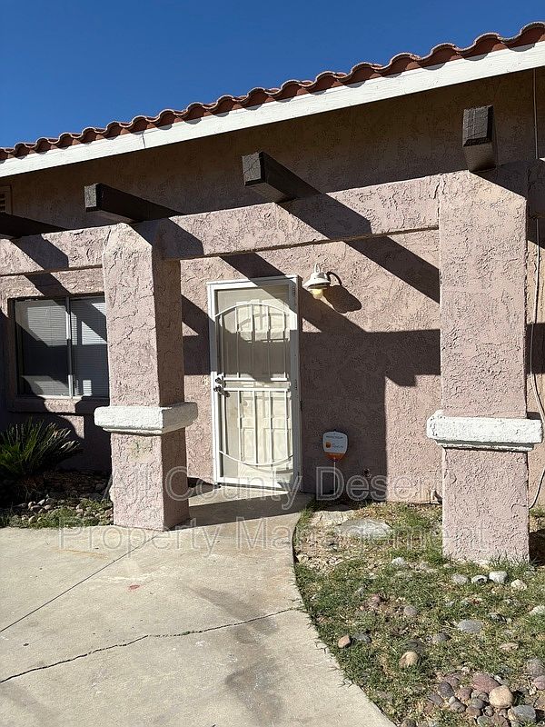 68085 Calle Bolso APT A, Desert Hot Springs, CA 92240 | Zillow