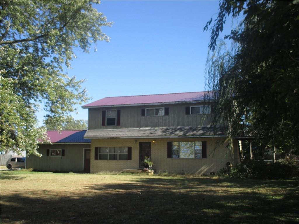 108 S Otis Ave, Gentry, AR 72734 | Zillow