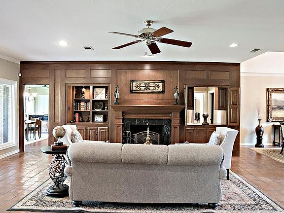 307 Elaine Dr, Athens, TX 75751 | Zillow