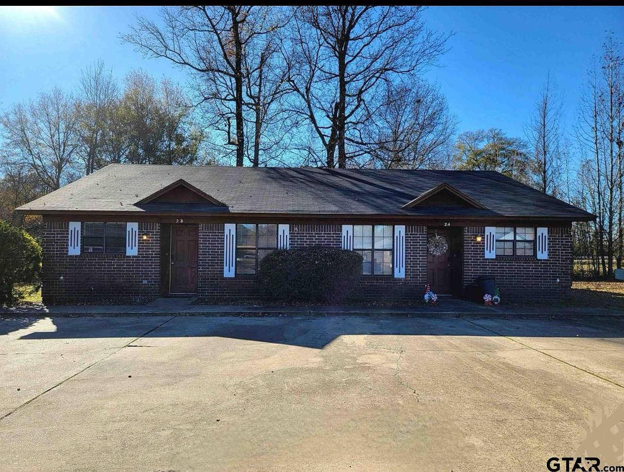2A & 2B Robin Ln, Texarkana, TX 75503 | MLS #25010211 | Zillow