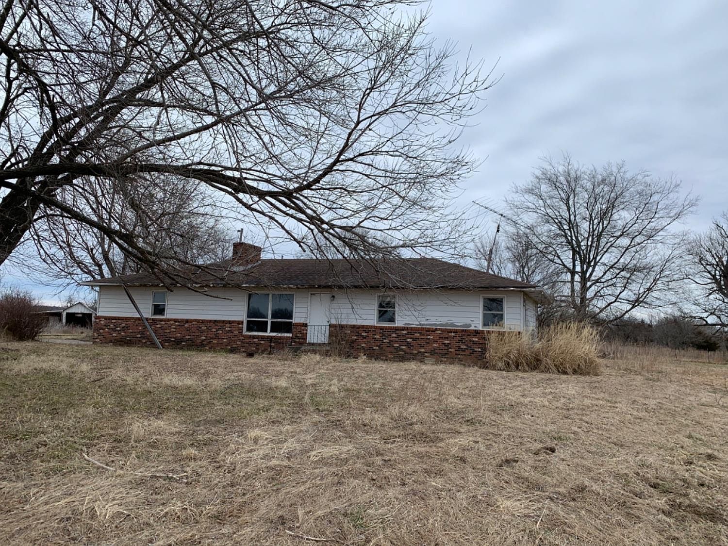 1689 125th St, Redfield, KS 66769 | Zillow