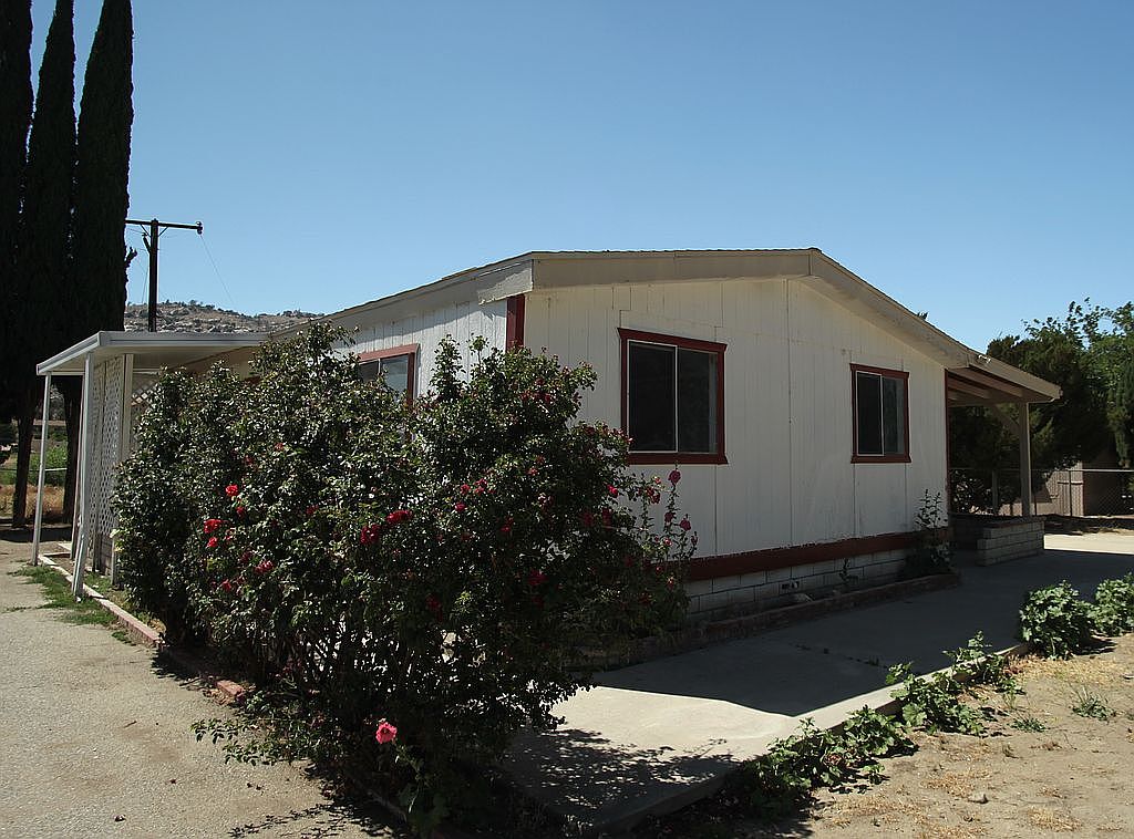 2213 Reeder Dr, Lake Isabella, CA 93240 | Zillow
