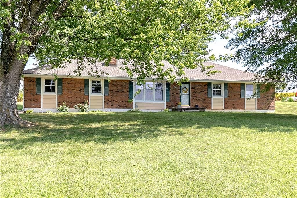 23415 Highway Ee, Dearborn, MO 64439 | Zillow