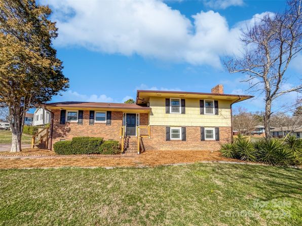 Dallas NC Real Estate - Dallas NC Homes For Sale | Zillow