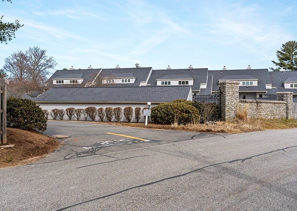 802 Beacon Park Webster MA | Zillow