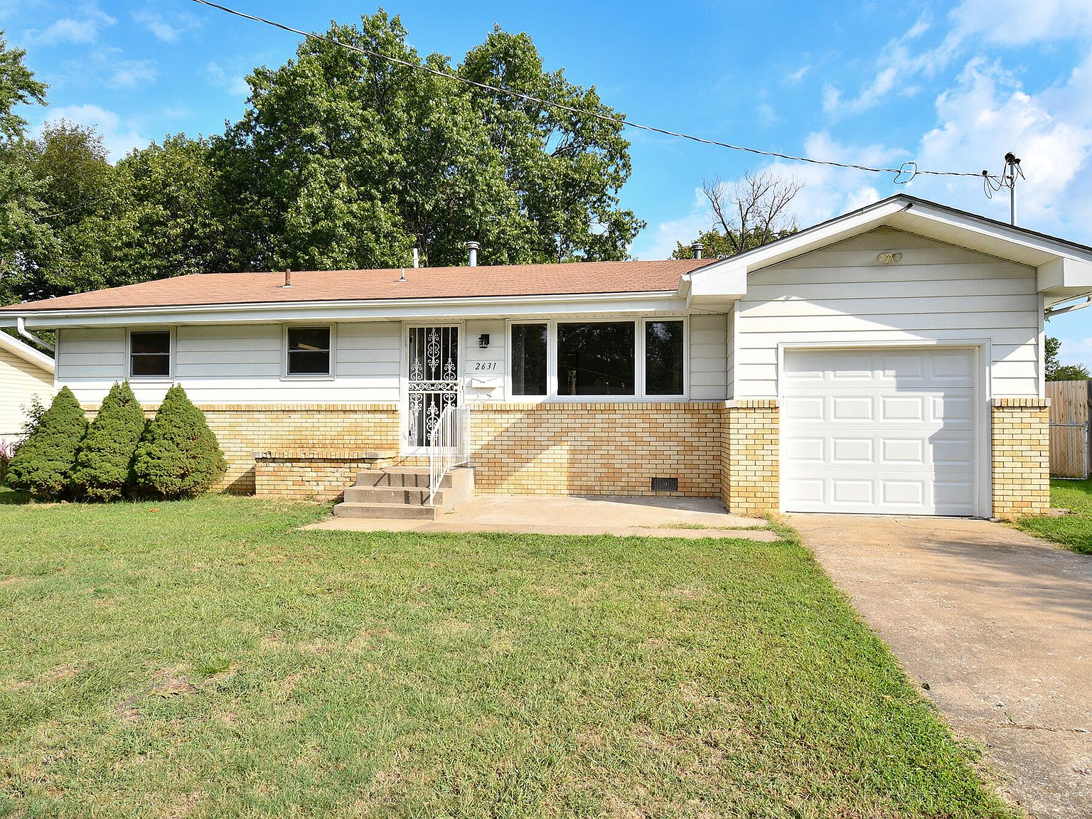 2631 E Linwood Street, Springfield, MO 65804 | Zillow