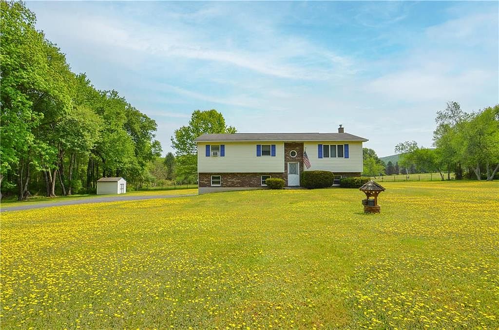 1524 County Park Rd, Gilbert, PA 18331 | Zillow