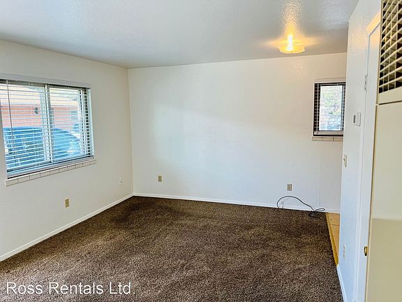 625 Sullivan Ln #4, Sparks, NV 89431 | Zillow