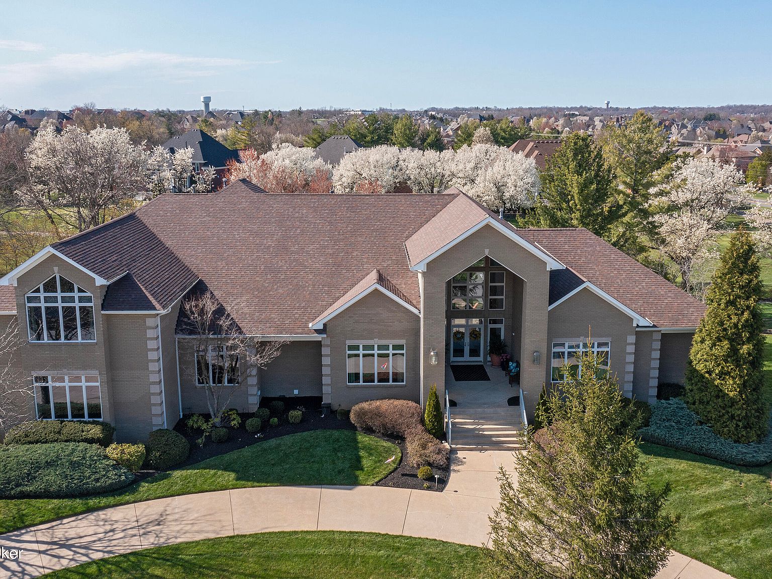 2114 Club Vista Pl, Louisville, KY 40245 | Zillow