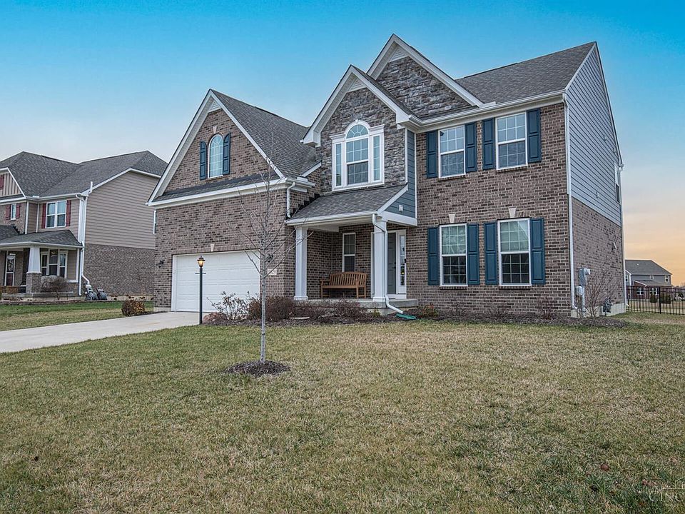 9629 Linden Brook Dr, Centerville, OH 45458 | Zillow
