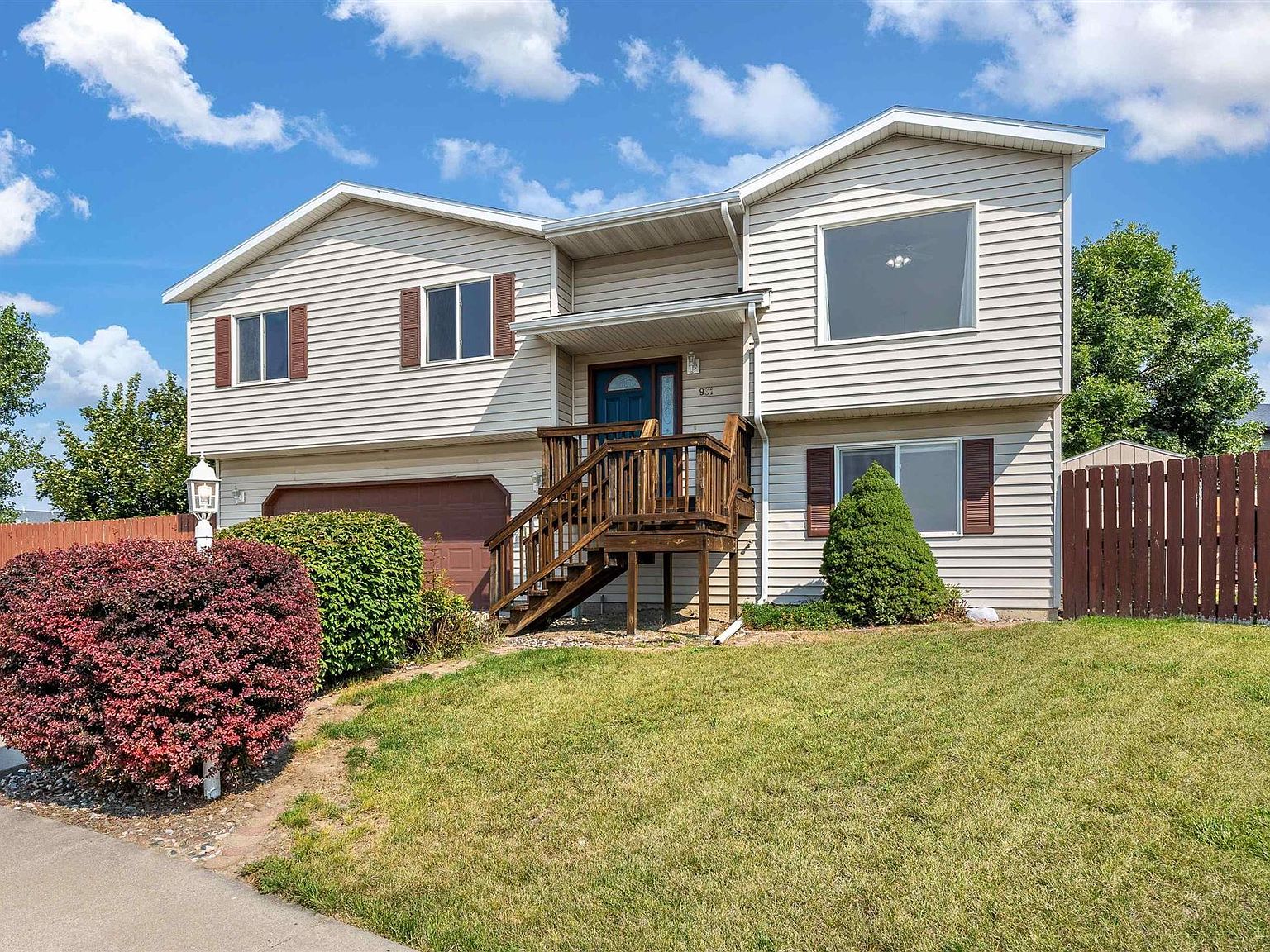 931 Tinton Ln, Rapid City, SD 57703 | Zillow