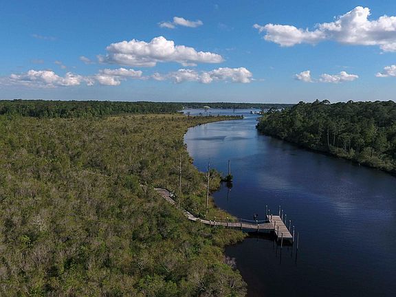 696 Riverwalk Cir, Freeport, FL 32439 | Zillow