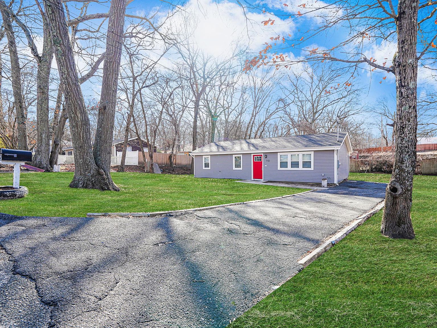 112 Maple Ln, Medford, NY 11763 | Zillow