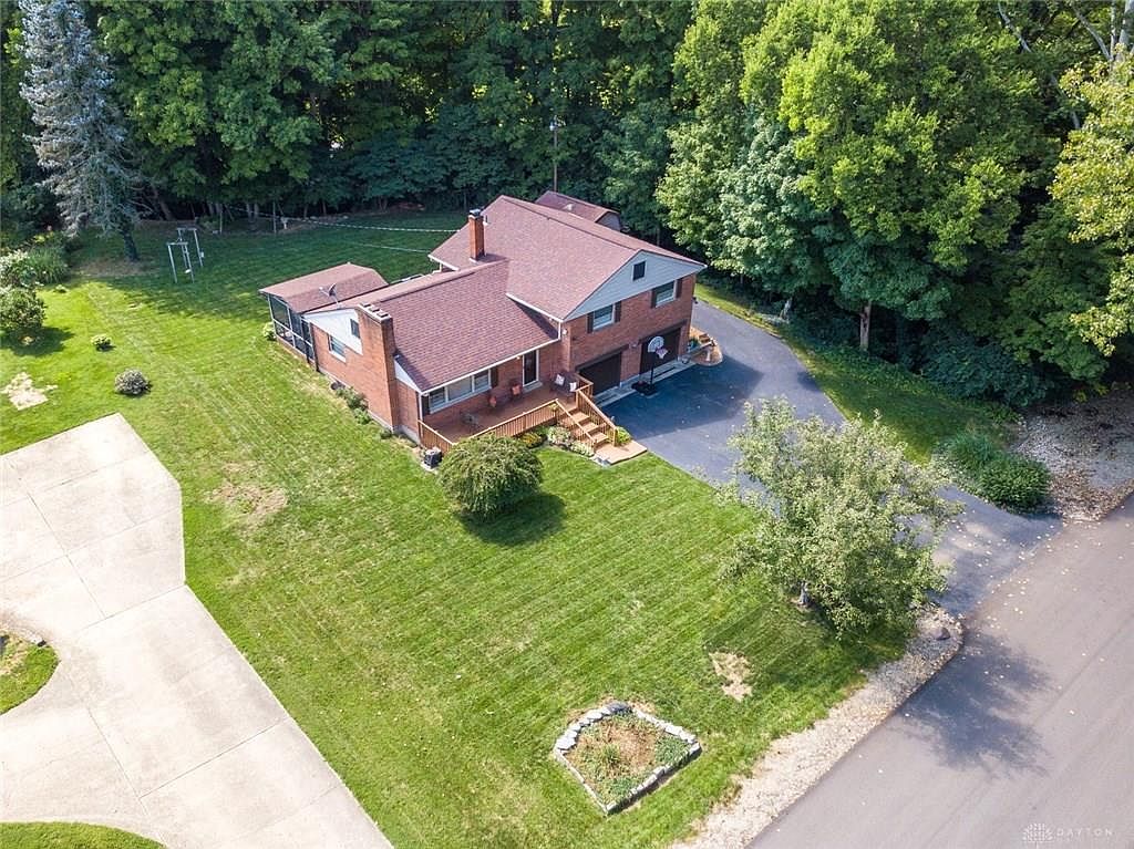 5551 Winshire Ter, Dayton, OH 45440 | Zillow