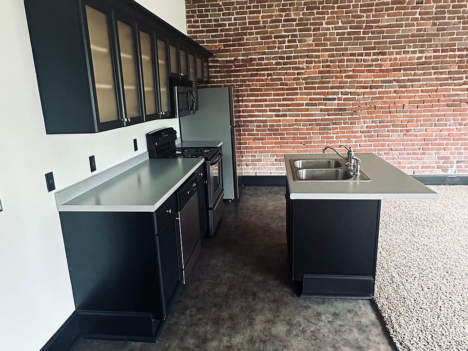 217 E Deadrick St #3A, Jackson, TN 38301 | Zillow