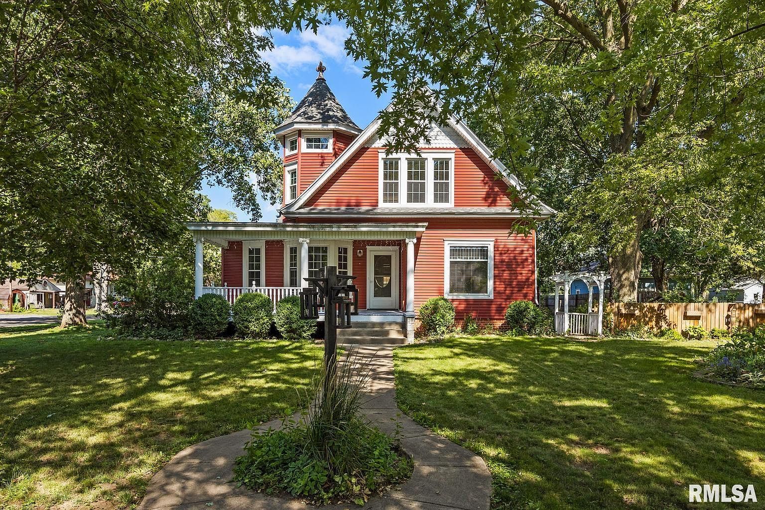 100 S Pollard Ave, Manito, IL 61546 | Zillow